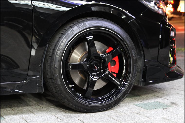 [K3 GT] 휠튜닝 핫스터프 CR5 크로스스피드 글로스블랙 18인치 아이박 다운스프링